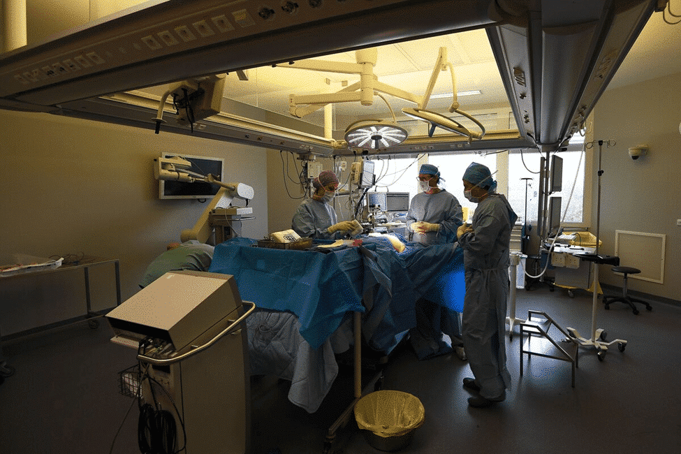 Perioperative Stages: The 3 Phases of Surgery Explained - Liv Hospital